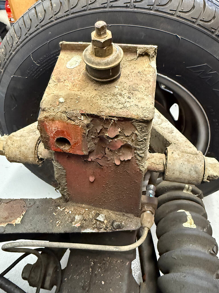 Front turret body attachments - Elan Discussions - LotusElan.net