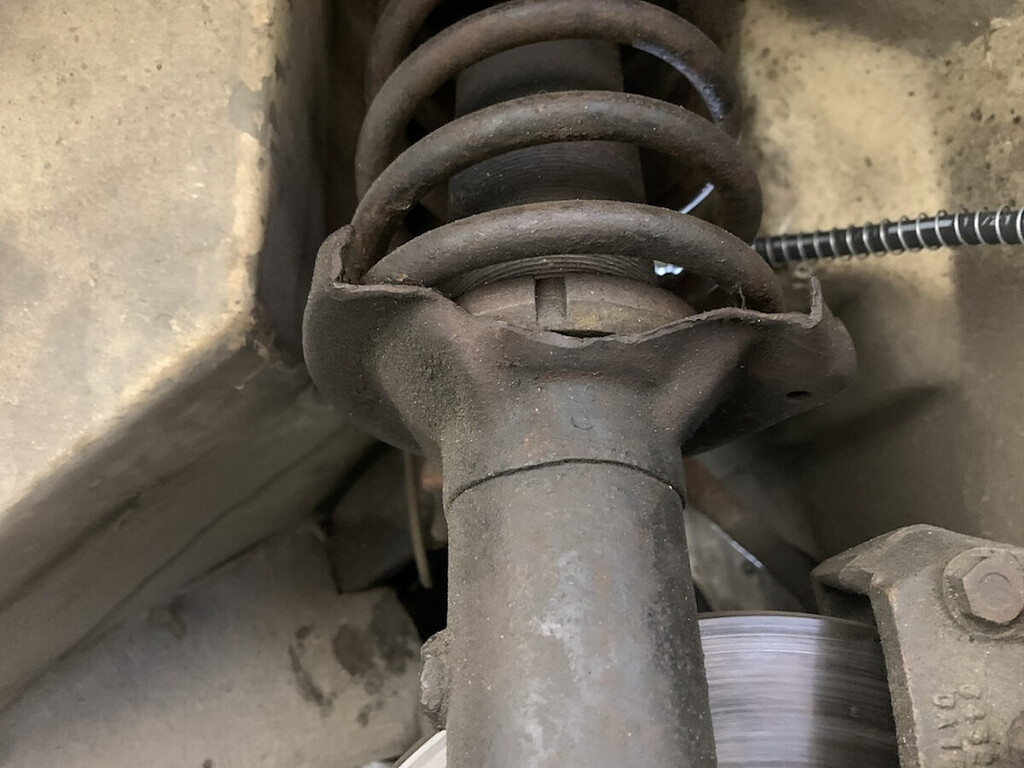 Rear spring threaded sleeves with 18TPI? - Elan Discussions - LotusElan.net