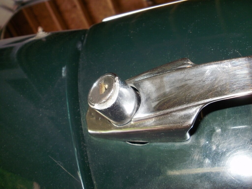 S2 Door Lock Push Button - Elan Discussions - LotusElan.net