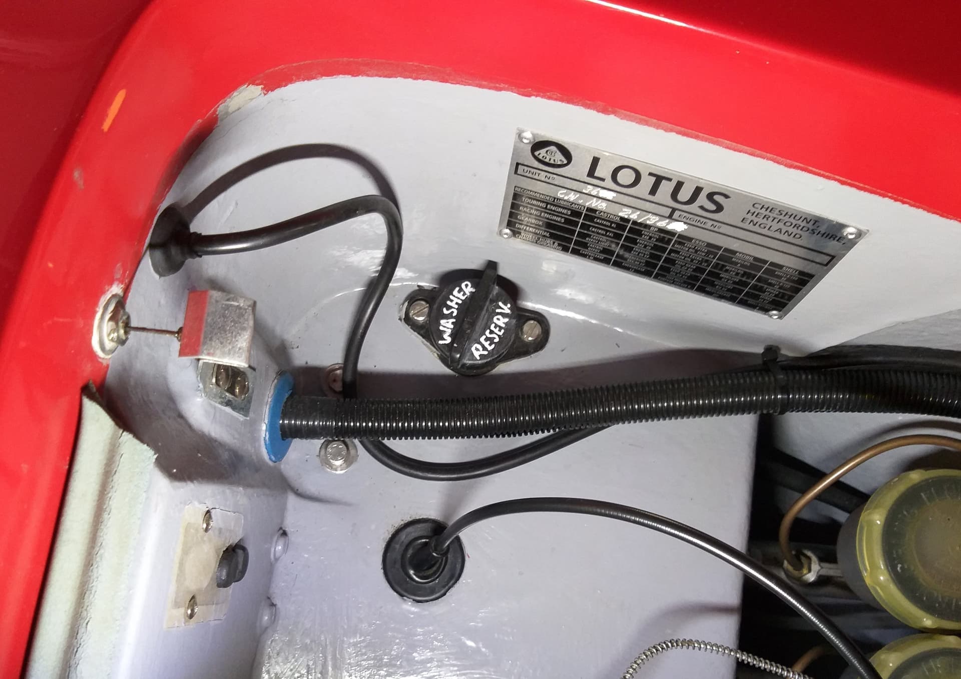 Washer and recuperator bottles - Elan Discussions - LotusElan.net