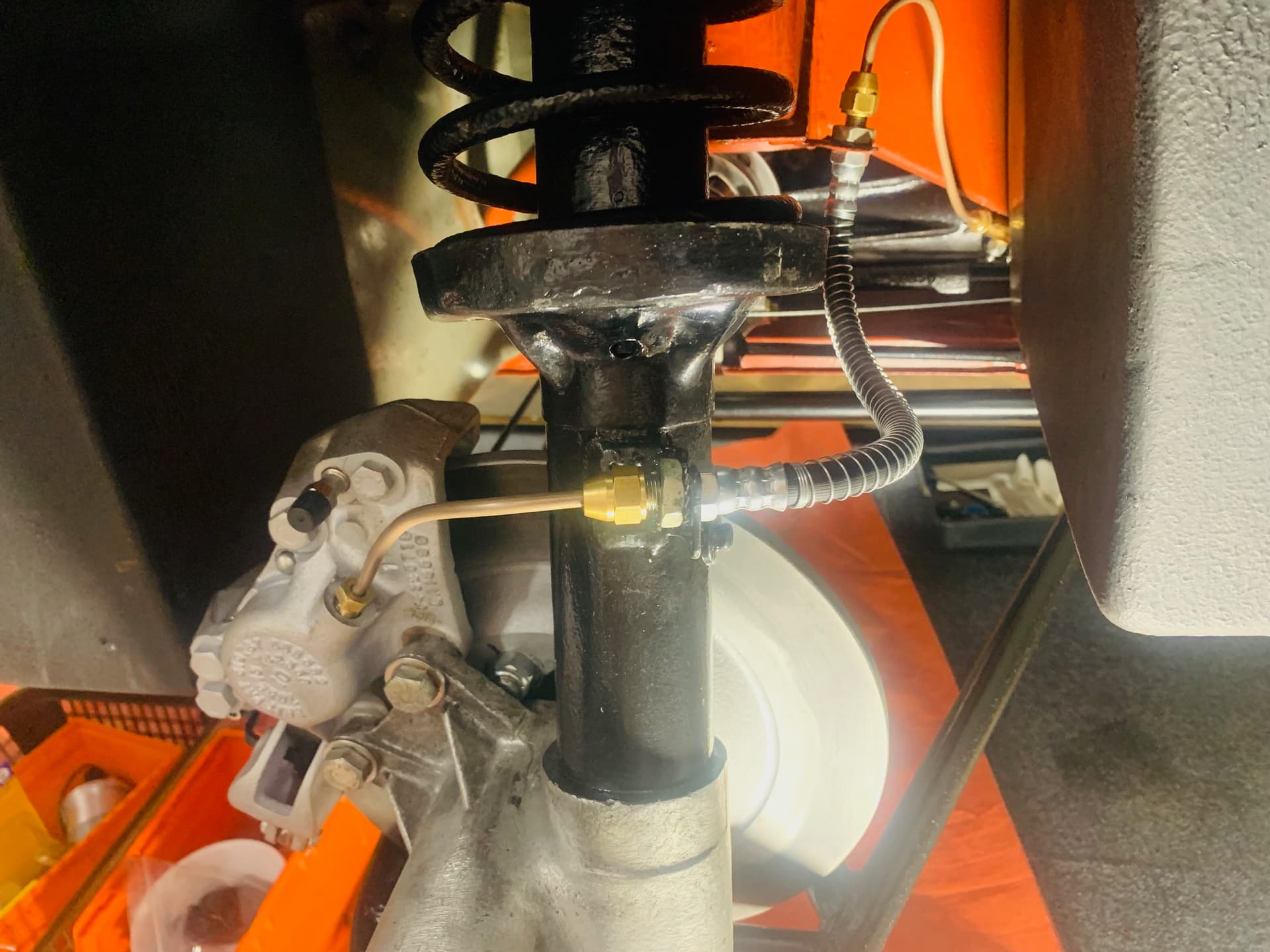 Flexible hose connection to rear caliper - Plus 2 Discussions ...