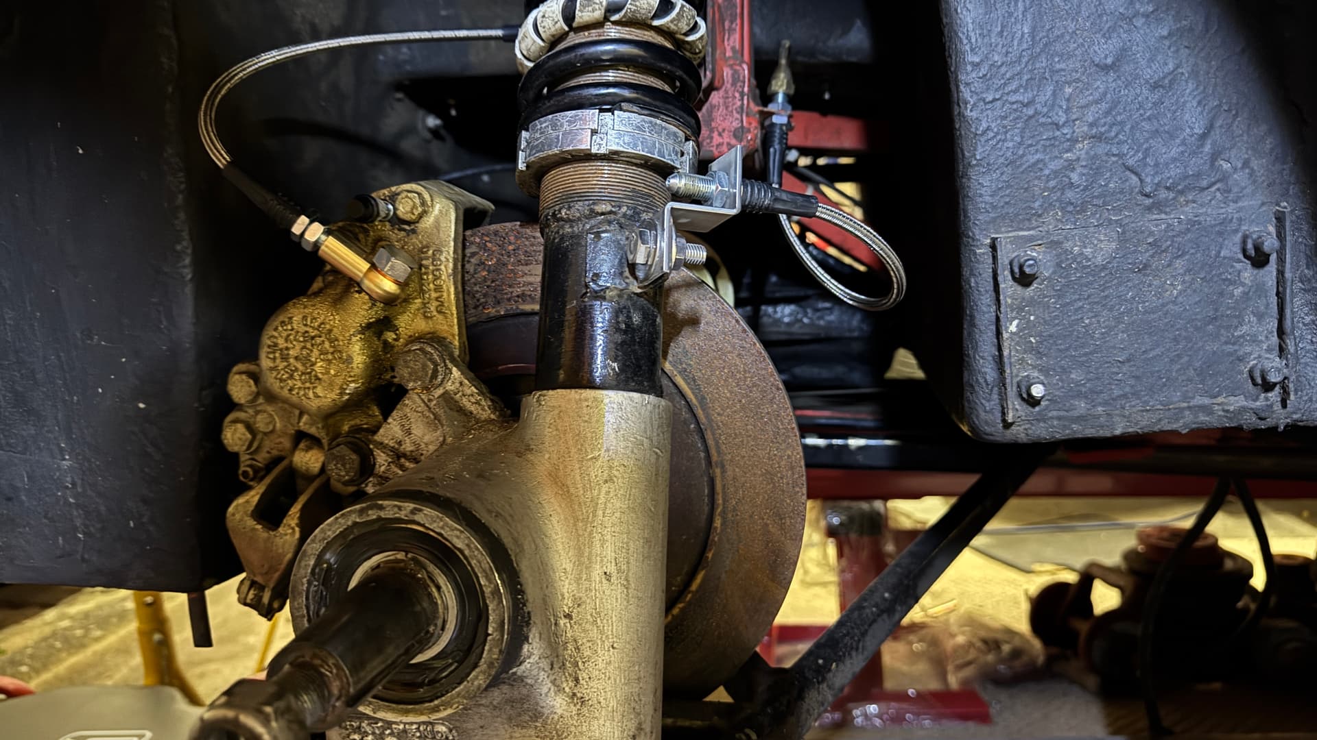 Flexible hose connection to rear caliper - Plus 2 Discussions ...